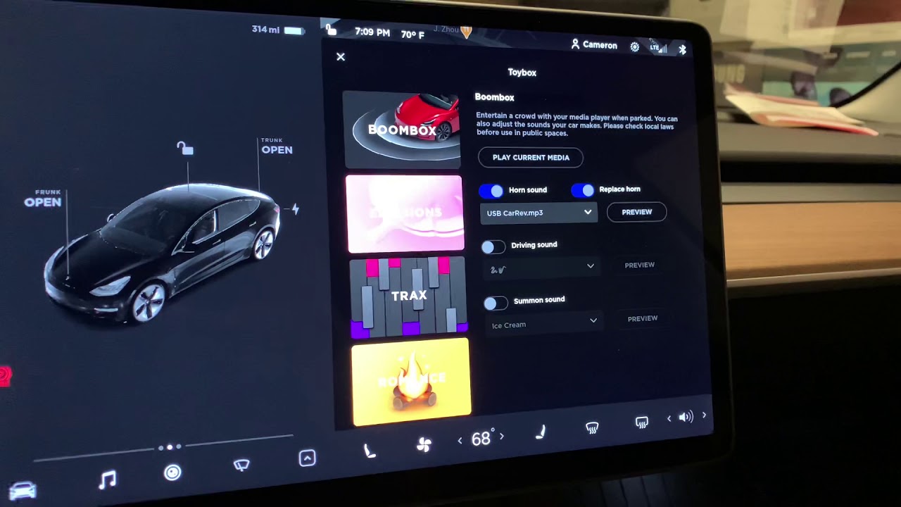 В автомобілях Tesla тепер можна грати в The Battle of Polytopia - Nextcar