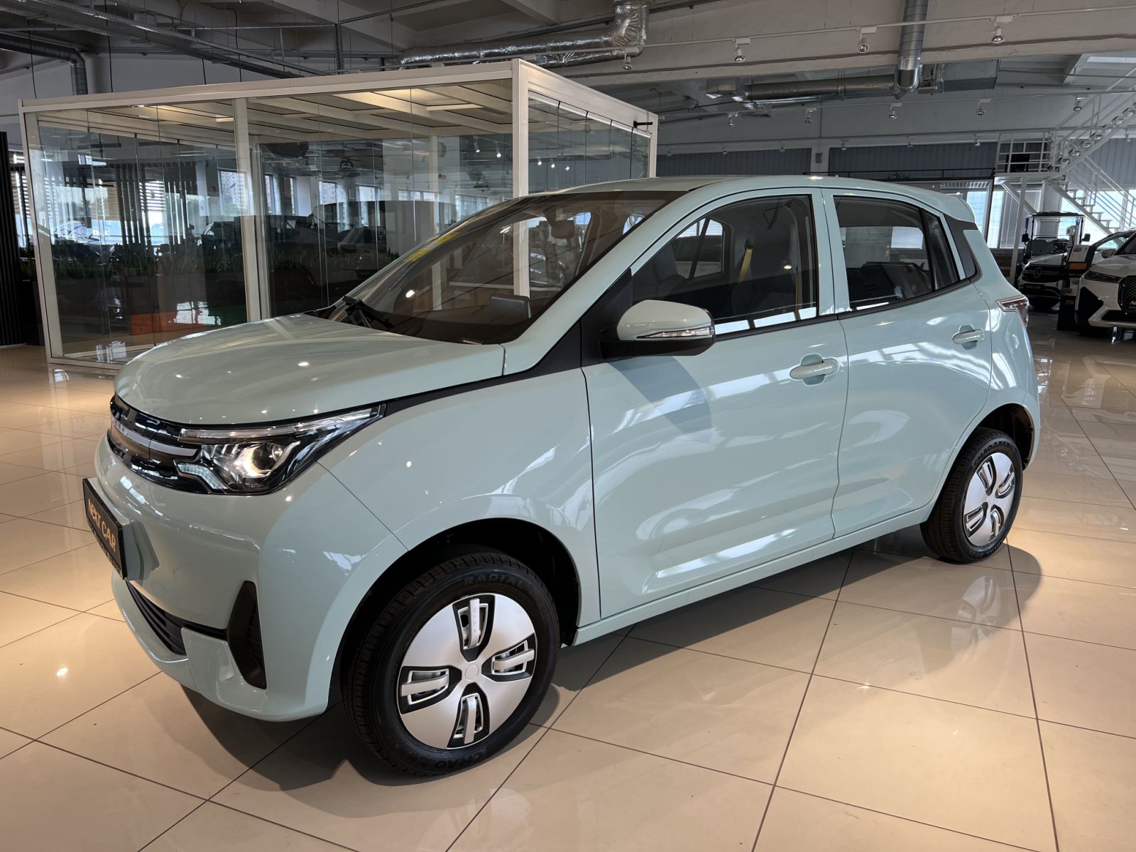 Новий електромобіль до 10 000 доларів в Україні: як він виглядає