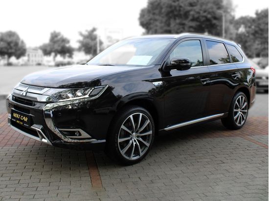 Купить Mitsubishi Outlander PHEV Plus Spirit 2.4h Plug-In Hybrid 4WD 2021 в Киеве - Nextcar