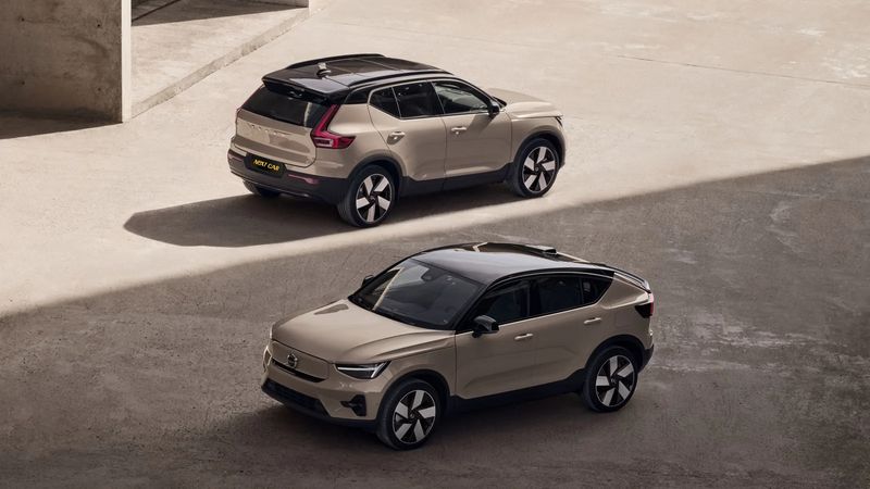 Придбати Volvo EX40 Twin Motor Performance 82.0 kWh AWD 2024 EU в Києві ...