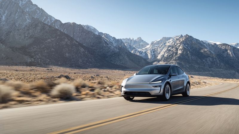 Придбати Tesla Model Y Long Range 78.1 kWh 460km RWD 2025 EU в Києві ...