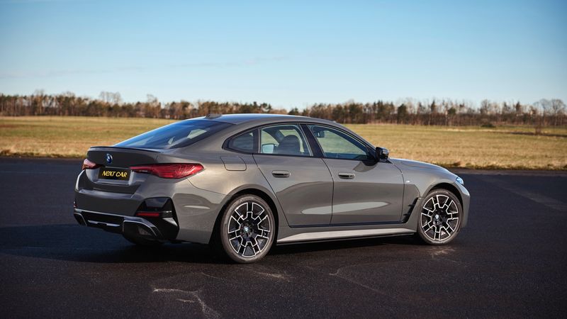 Купить BMW i4 xDrive40 83.9 kWh 490KM AWD M-Sport 2026 EU в Киеве - Nextcar