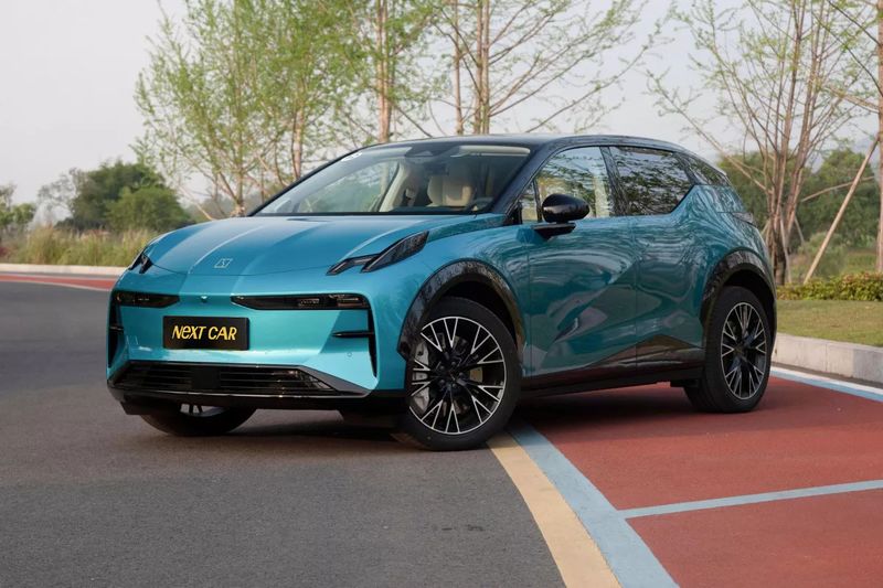 Придбати Zeekr X YOU 4-seat 66.5kWh 4WD AR-HUD ACC 2024 CN в Києві ...