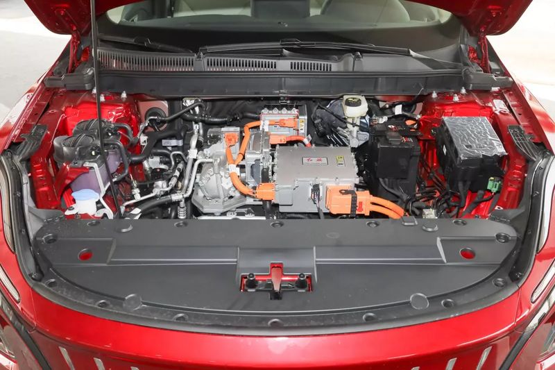 Придбати Hongqi E-QM5 620KM PLUS 82.0 kWh FWD 2024 CN в Києві - Nextcar