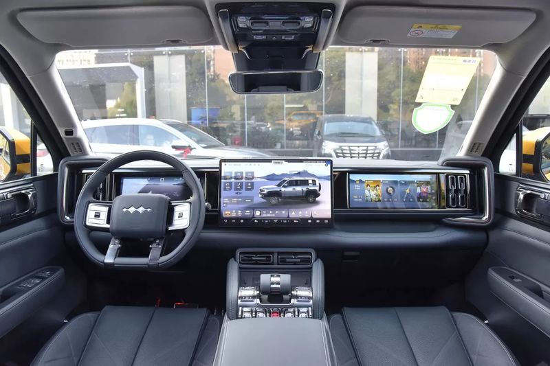 Купить BYD Leopard 5 DMO PHEV 31.8 kWh 125km 1.5Ti CVT 4WD Flagship ...