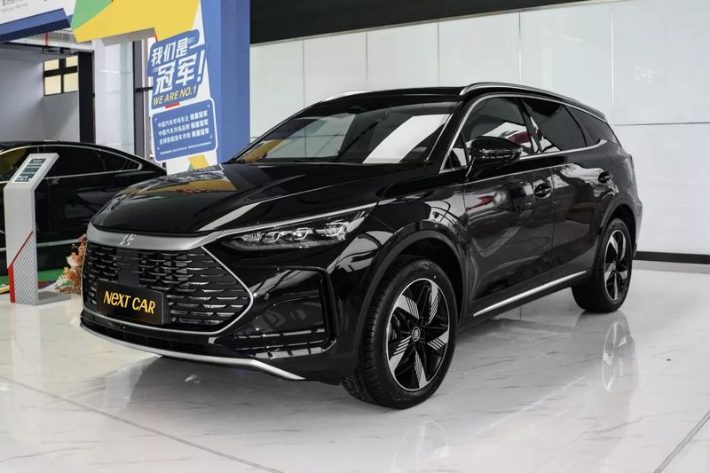 Придбати BYD Tang DM-p PHEV 45.8kWh 215km 1.5Ti CVT AWD Flagship 2025 CN в Києві - Nextcar