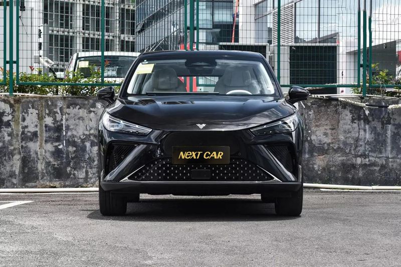 Придбати Neta L EV 68.0 kWh 510KM RWD Pro-RED Edition 2025 CN в Києві - Nextcar