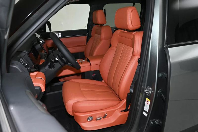 Придбати BYD Leopard Titanium 7 DMO PHEV 35.6 kWh 180km 1.5Ti CVT 4WD ...