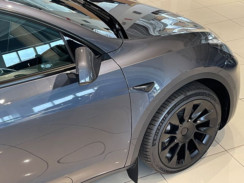Придбати Tesla Model Y Long Range 82kWh Dual Motor Grau 2022 в Києві ...